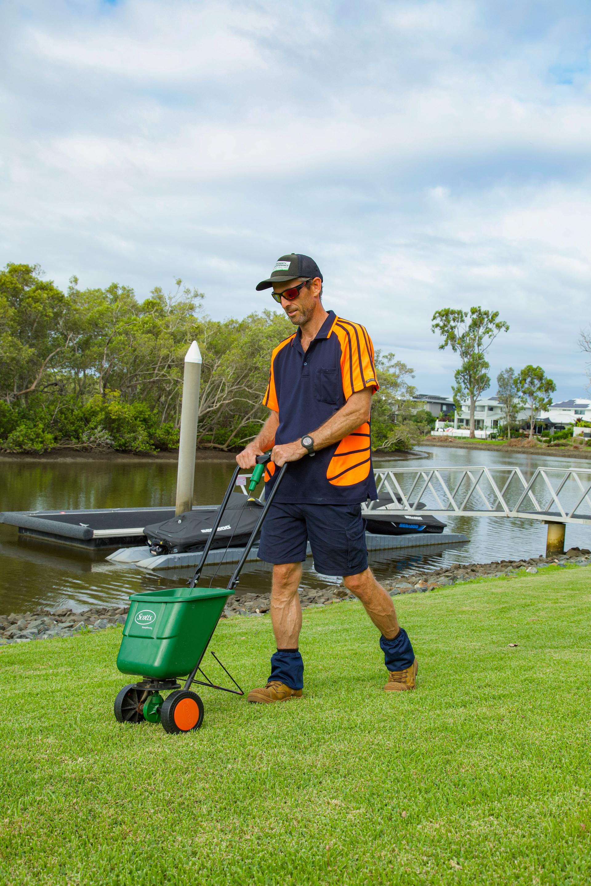 Lawn Product Applications | A Standard Property Maintenance